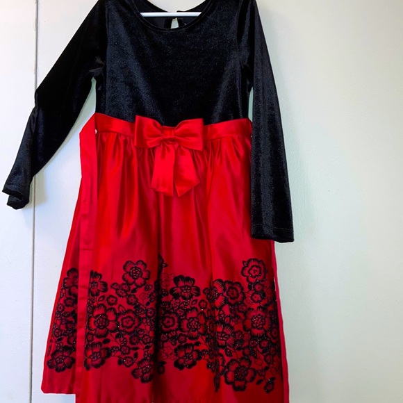 Rare Editions | Dresses | Rare Edition Black Velvet Red Dress For Girls ...